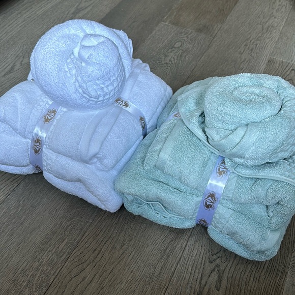 UGG | Bath | Nwt Deluxe Waffle Double Twist 6 Piece Blue White Towel ...